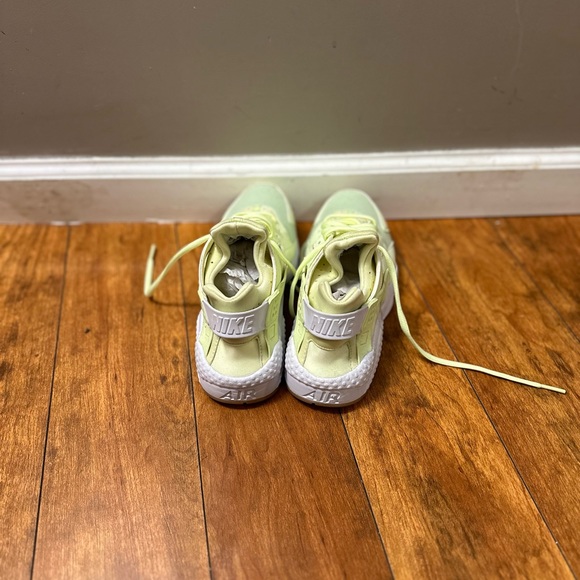 Nike | Shoes | Yellow Nike Huaraches | Poshmark